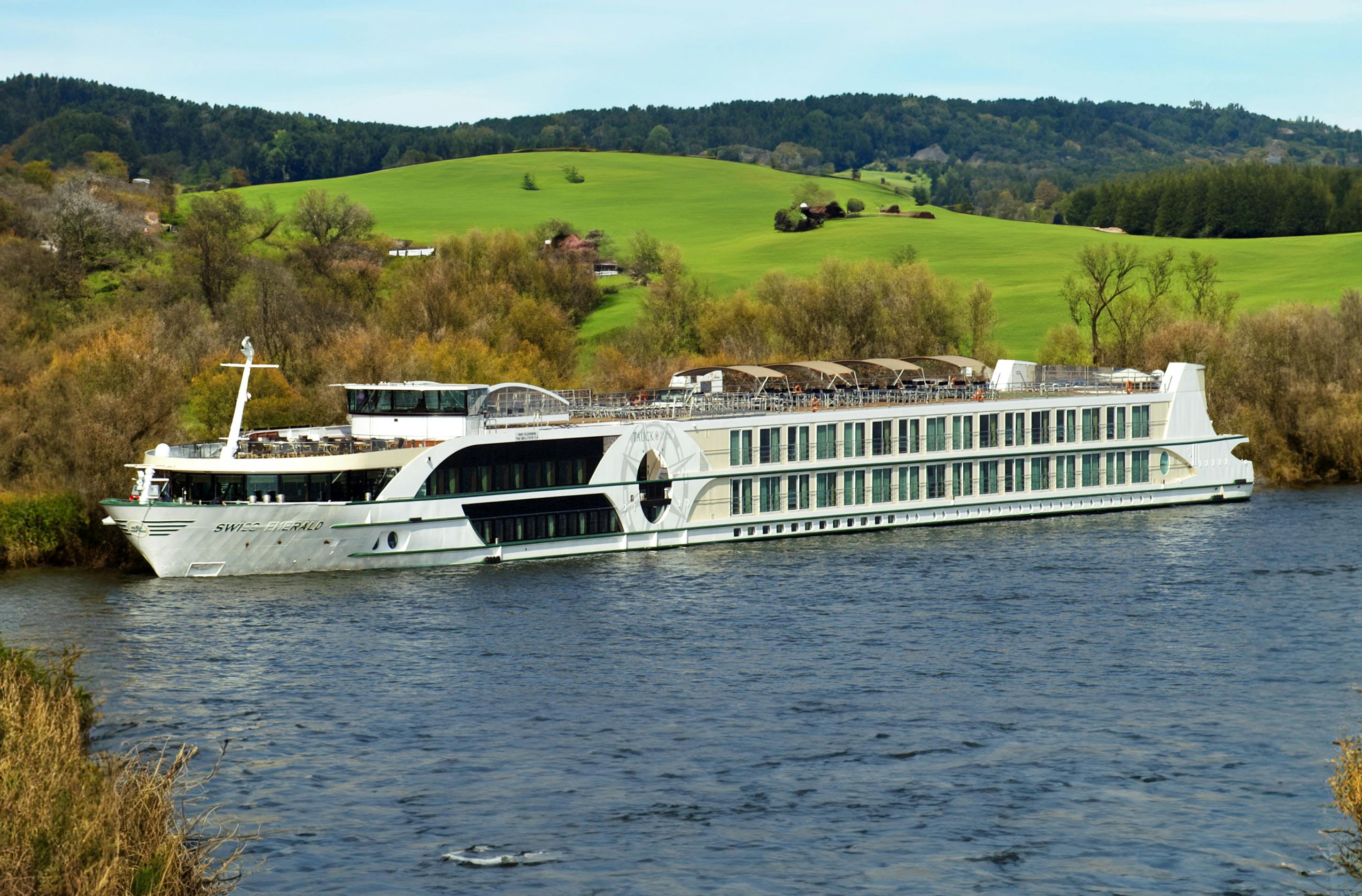 Expert Insight. Exclusive Deals. | CruiseInsider